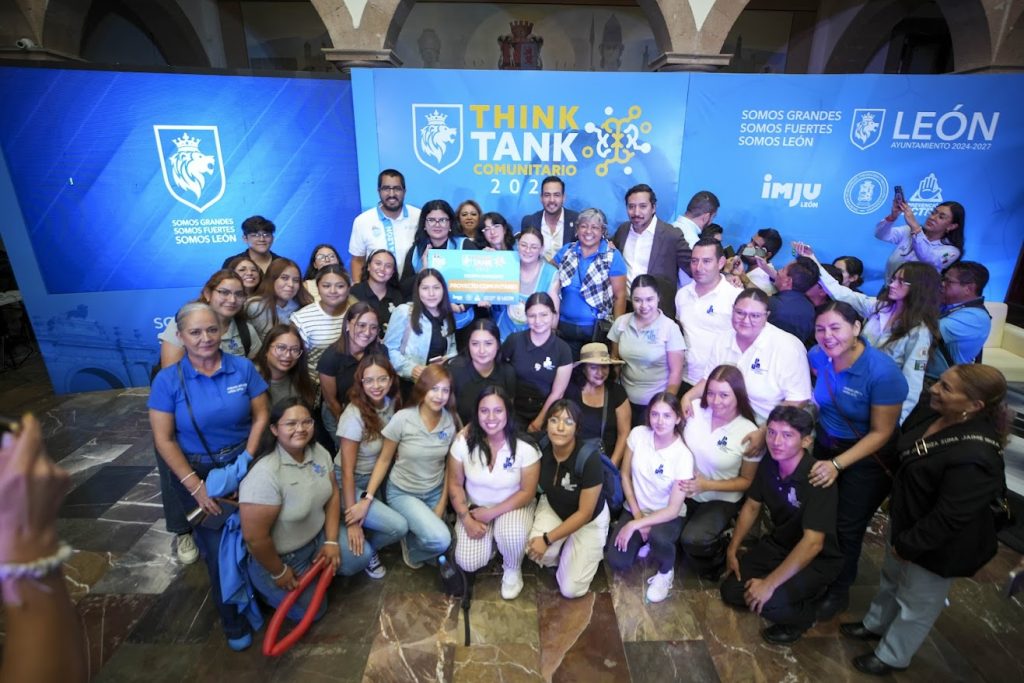 ARRANCA LA FERIA DEL LIBRO DE LEÓN Y ABRE SUS PUERTAS PARA MILES DE ...